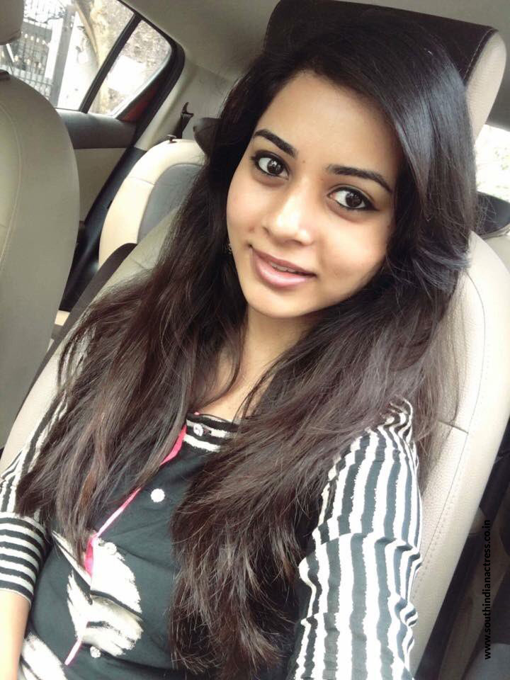 Suza Kumar Selfie Photos 2 - South Indian Actress