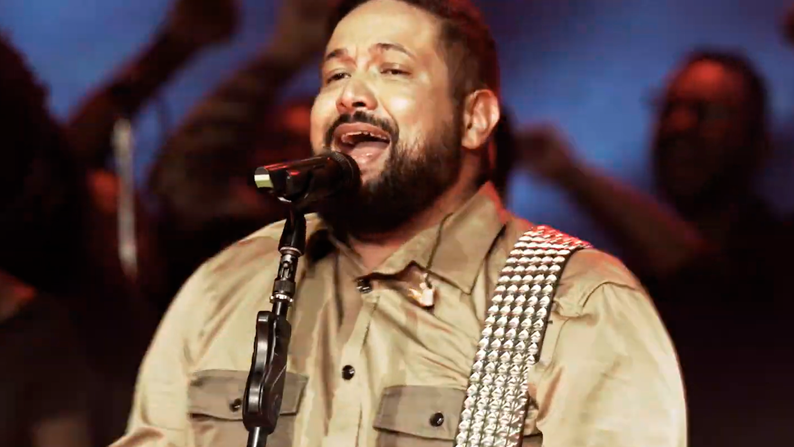 Fernandinho lança vídeo para a sua nova música "Santo" - News Gospel