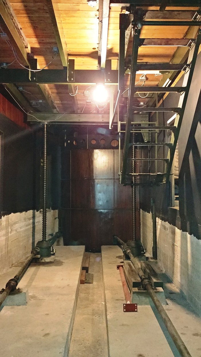 VINTAGE THEATRE CATALOGS: HERSHEY THEATRE (1932) STAGE ELEVATORS