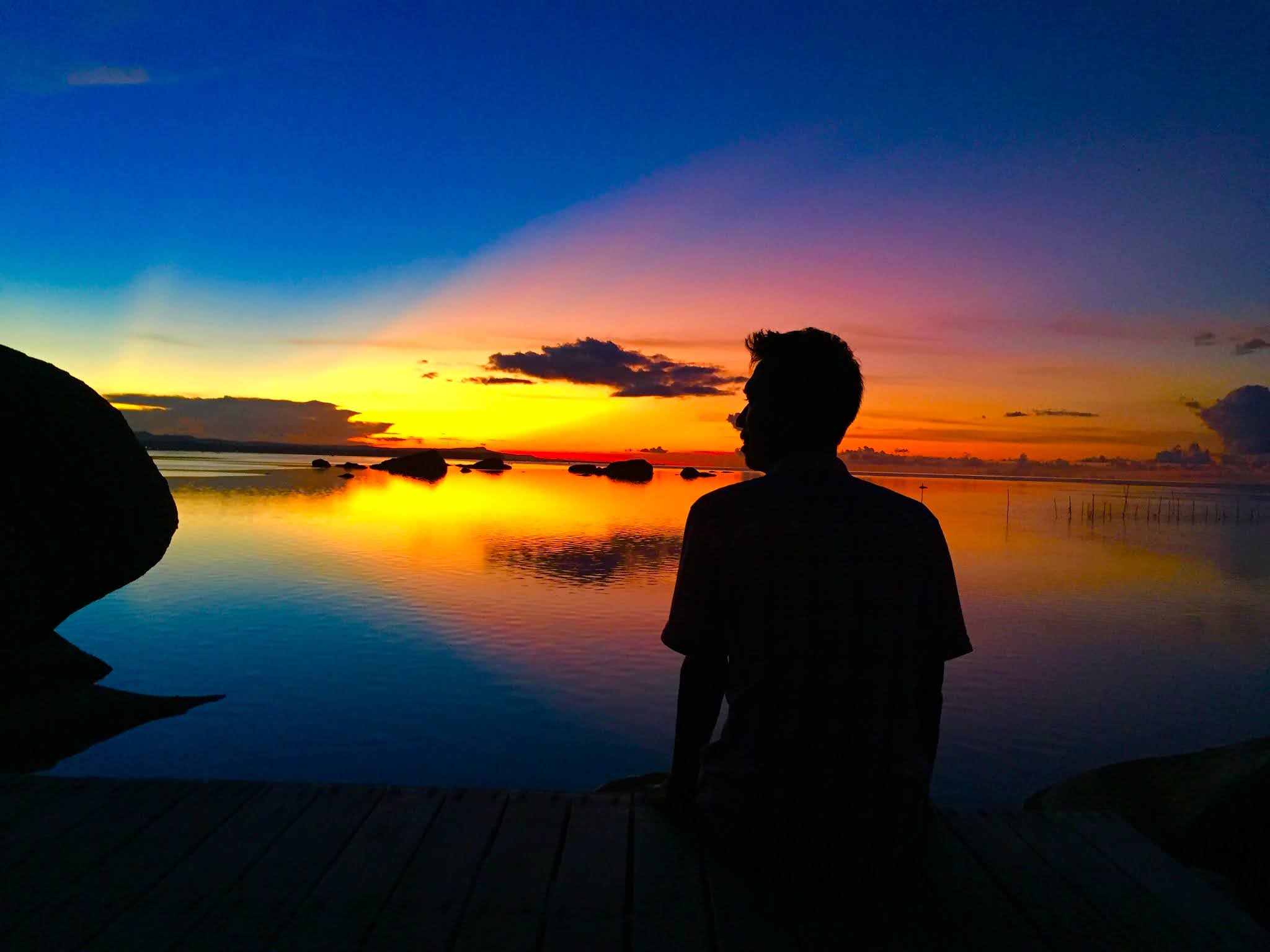 Travel Blogger Medan: Menikmati Pemandangan Alam Alif Stone Park Natuna ...