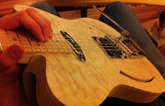 Planchet Guitars: TDPRI Telecaster - Finishing