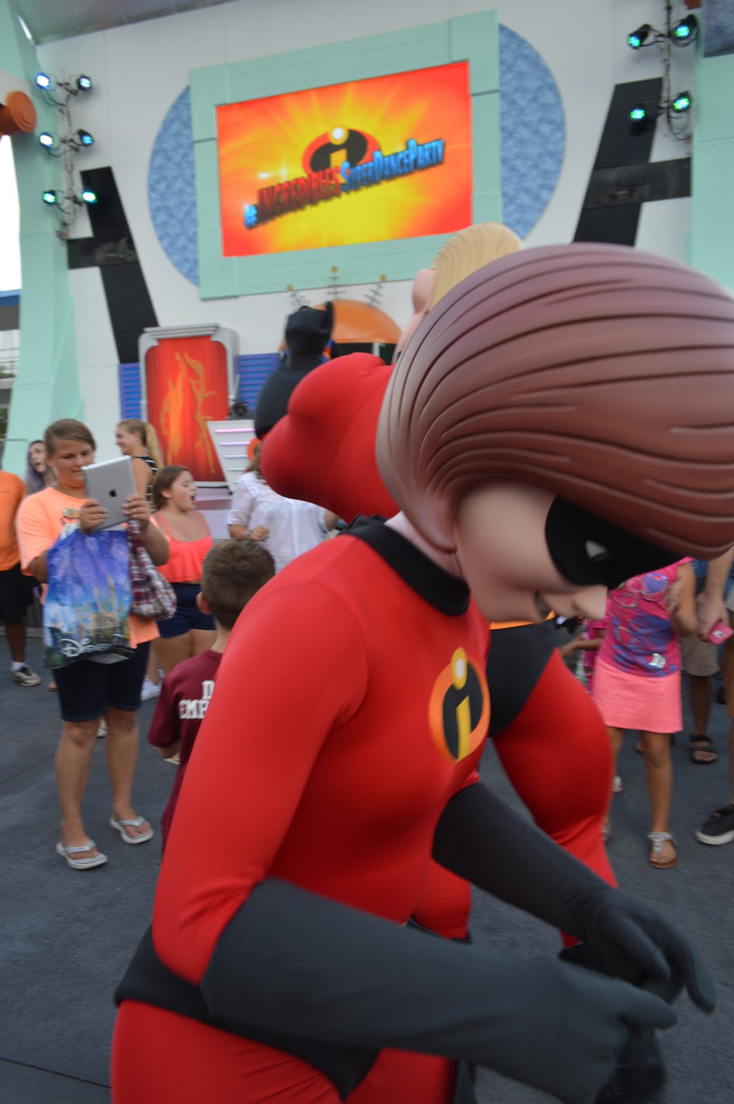 Disney Tidbits from a Disney Nut: THROWBACK THURSDAY! Since Incredibles ...