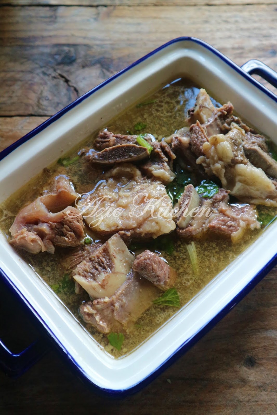 Sup Tulang Lock Down Dan Juita Kembali Ke Tanahair - Azie Kitchen