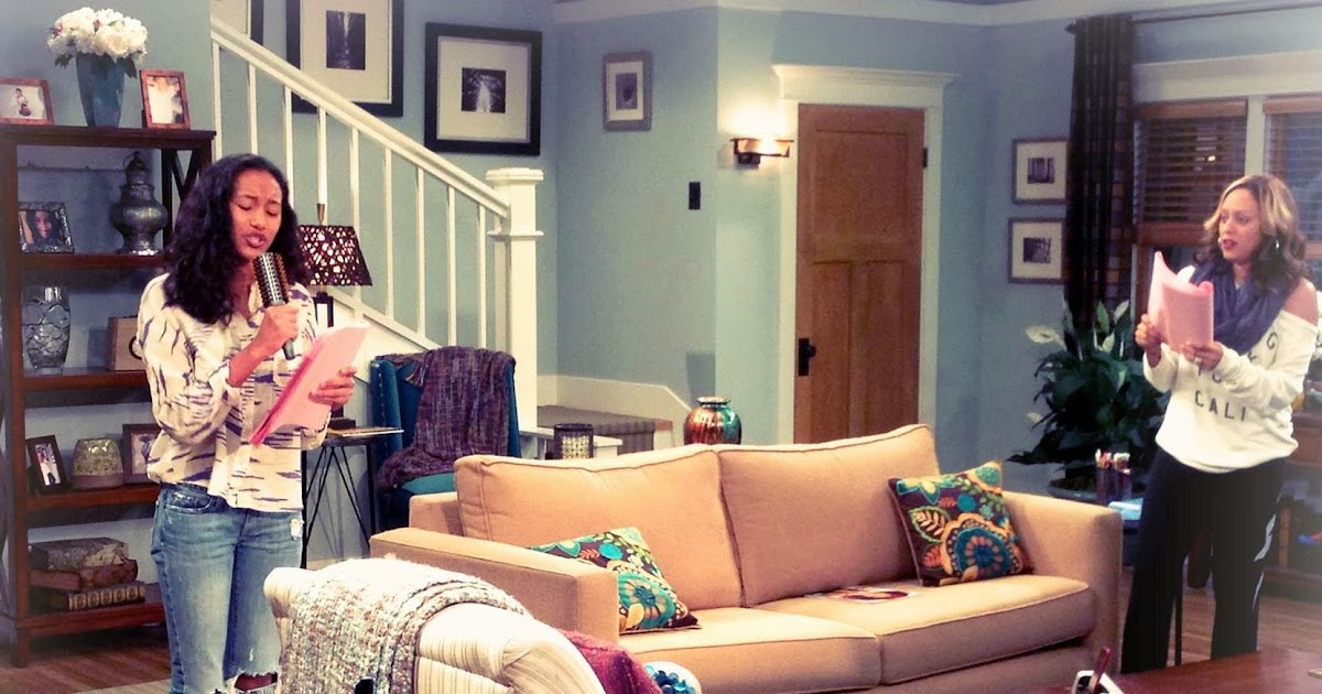 The Talking Box: Instant Mom: Stephanie Singing