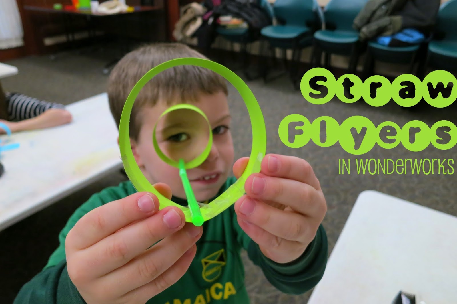 WonderWorks: Straw Flyers : library makers