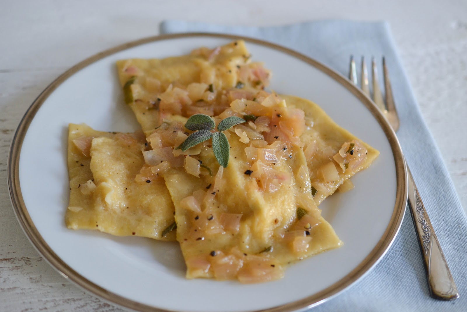 Heart of Gold: The Dinner Table:: Pumpkin Ricotta Ravioli with White ...