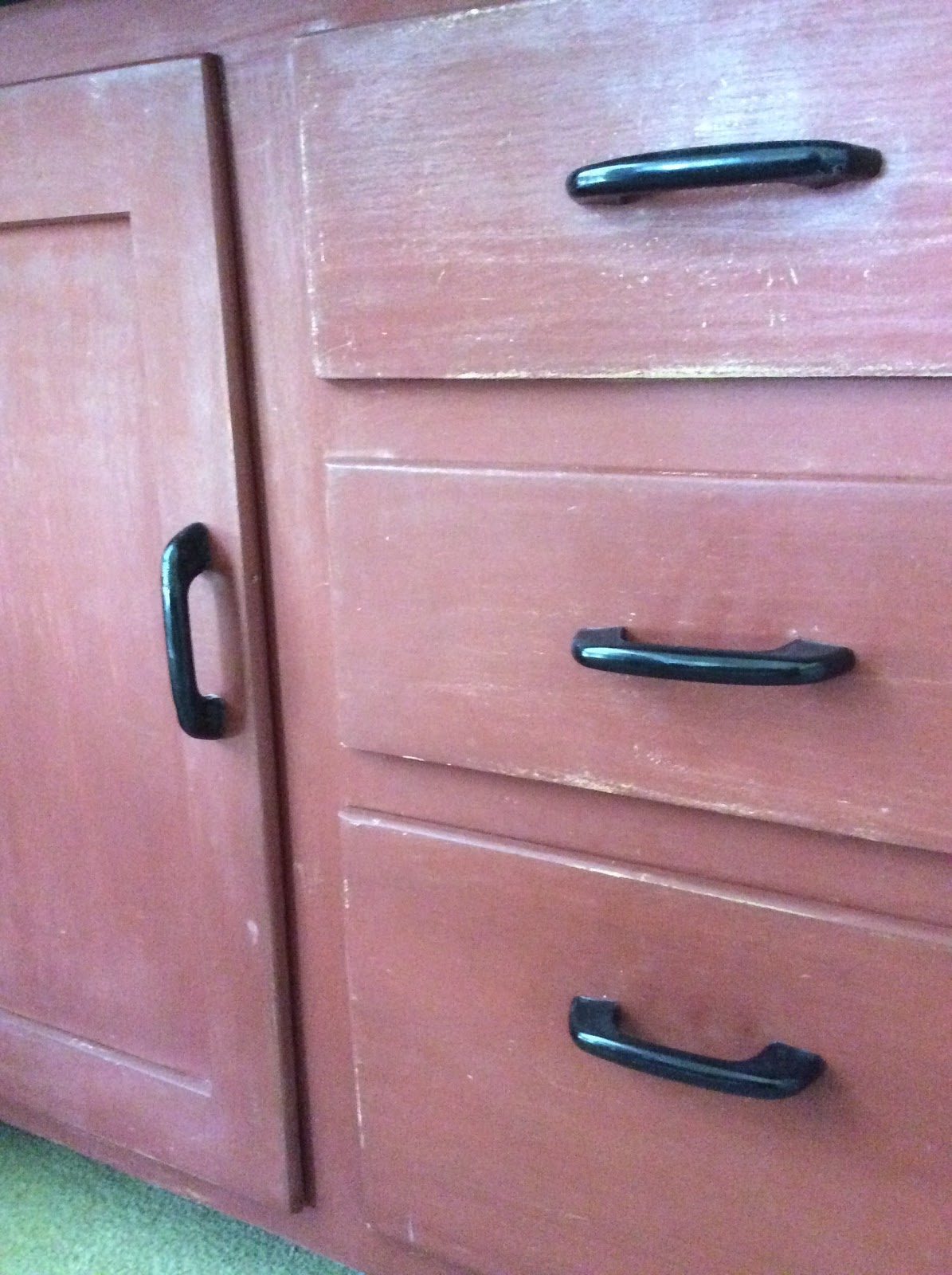 Fresh Vintage by Lisa S: Friday Finds- How I Test for VINTAGE BAKELITE