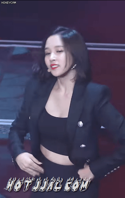 Hotjjalcom 트와이스 미나 하트쉐이커 움짤 Twice Mina Heart Shaker 171229