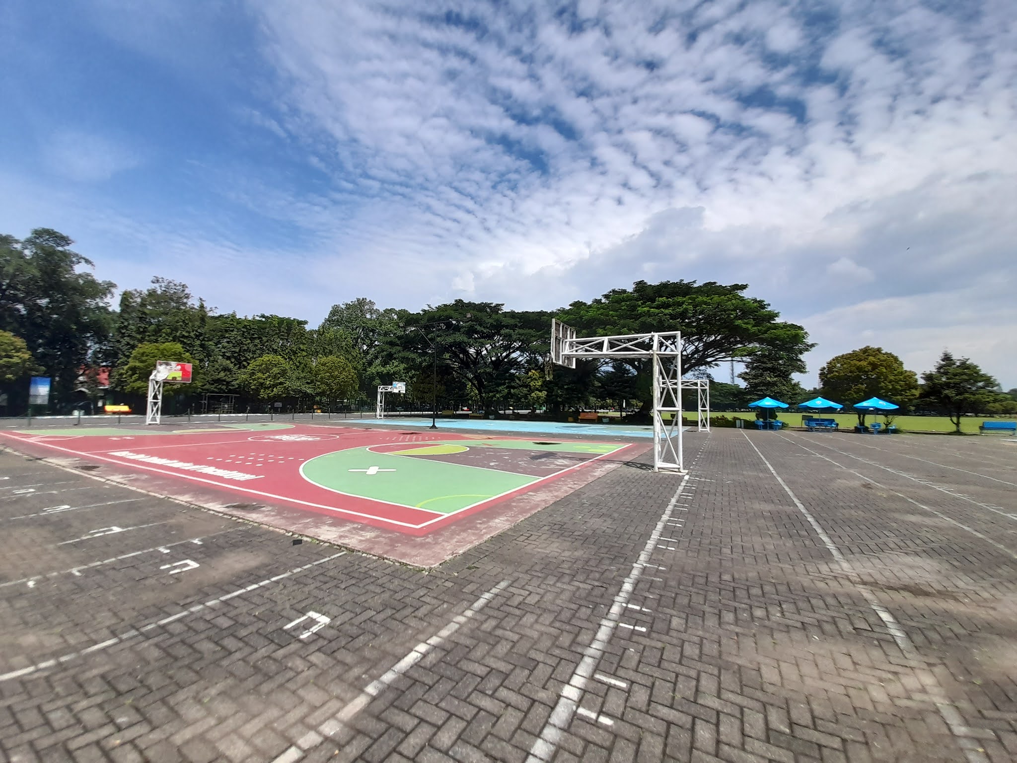 Berwisata Ria di Lapangan Rampal Kota Malang - *Dolanku*