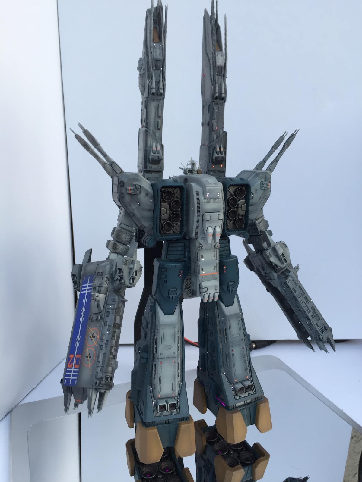 The Irate Modeler: 1/4000 Hasegawa SDF-1 Macross DYRL Storm Attack Mode