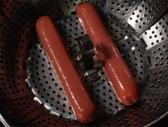 The 99 Cent Chef: The Hot Dogs of Summer - Chili Dog