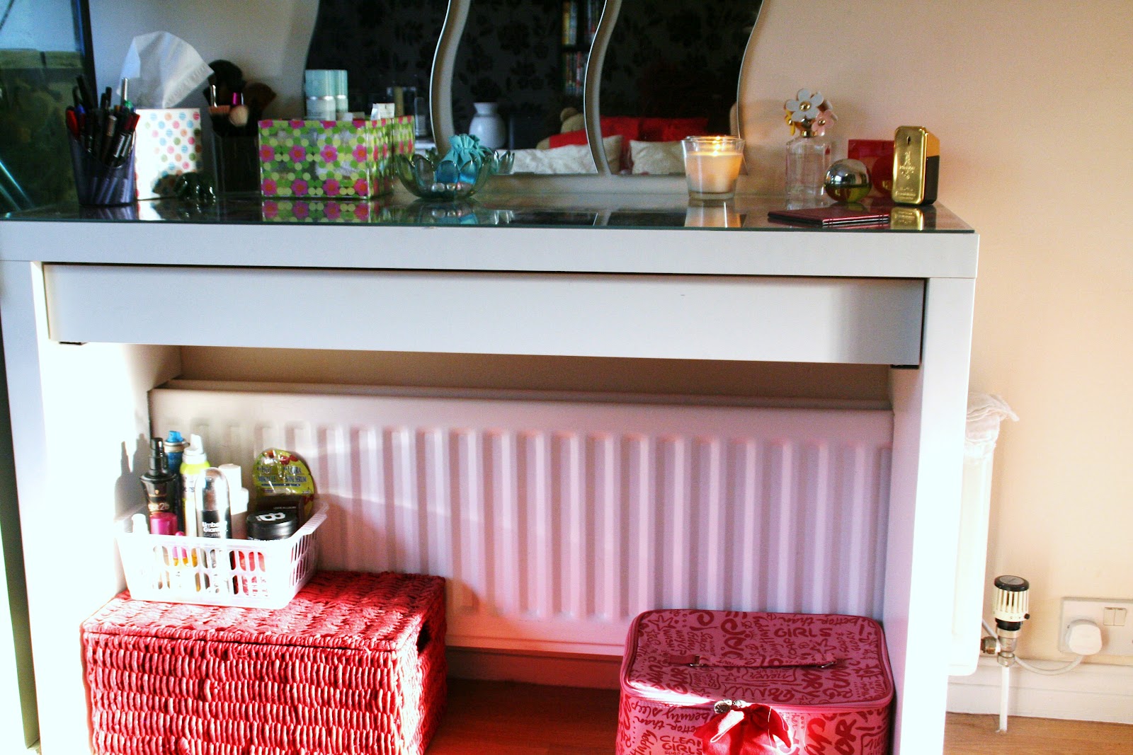 Confessions Of A Beauty Therapist1: My Dressing Table Set-Up