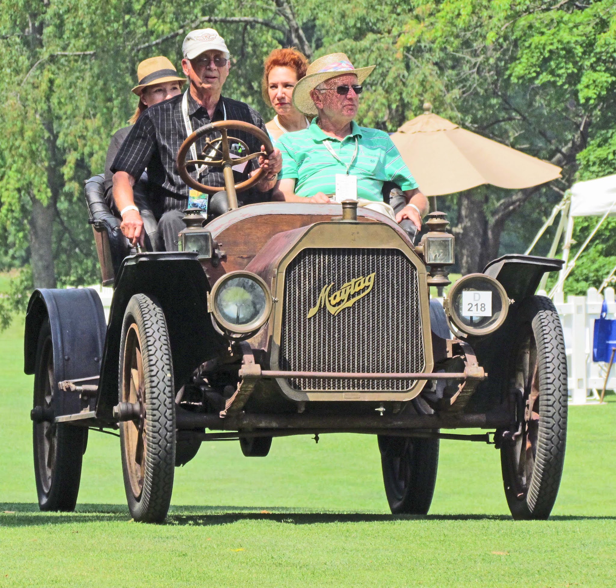 American Auto Emblems: MAYTAG