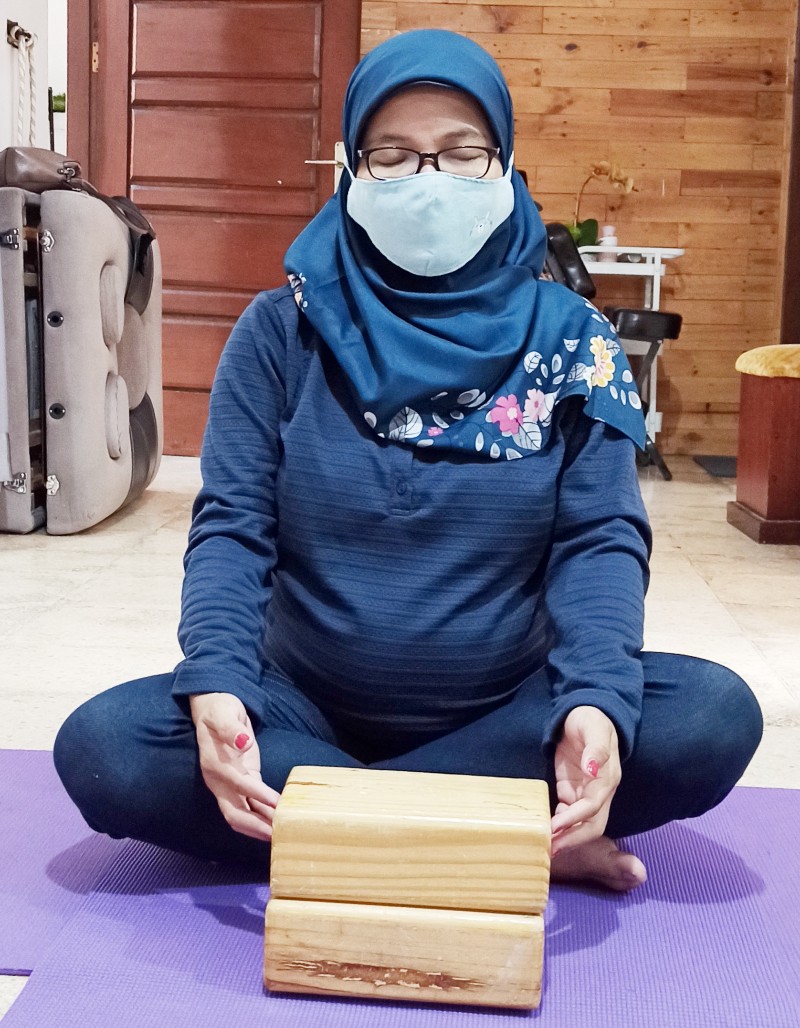 Latihan Napas dan Prenatal Gentle Yoga di Bidan Kita - cahaya theprinces Latihan Napas dan Prenatal Gentle Yoga di Bidan Kita - cahaya theprinces