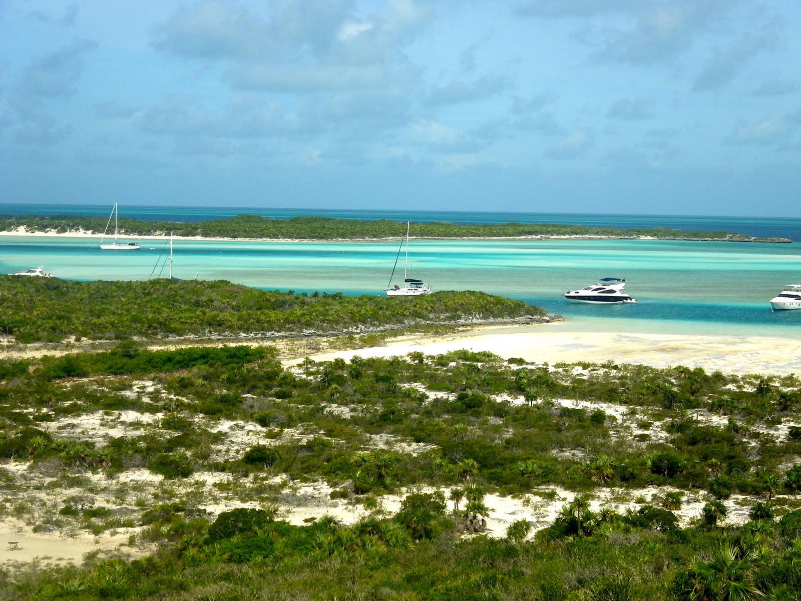 S/V WAHOO: Cruising the Exuma Chain