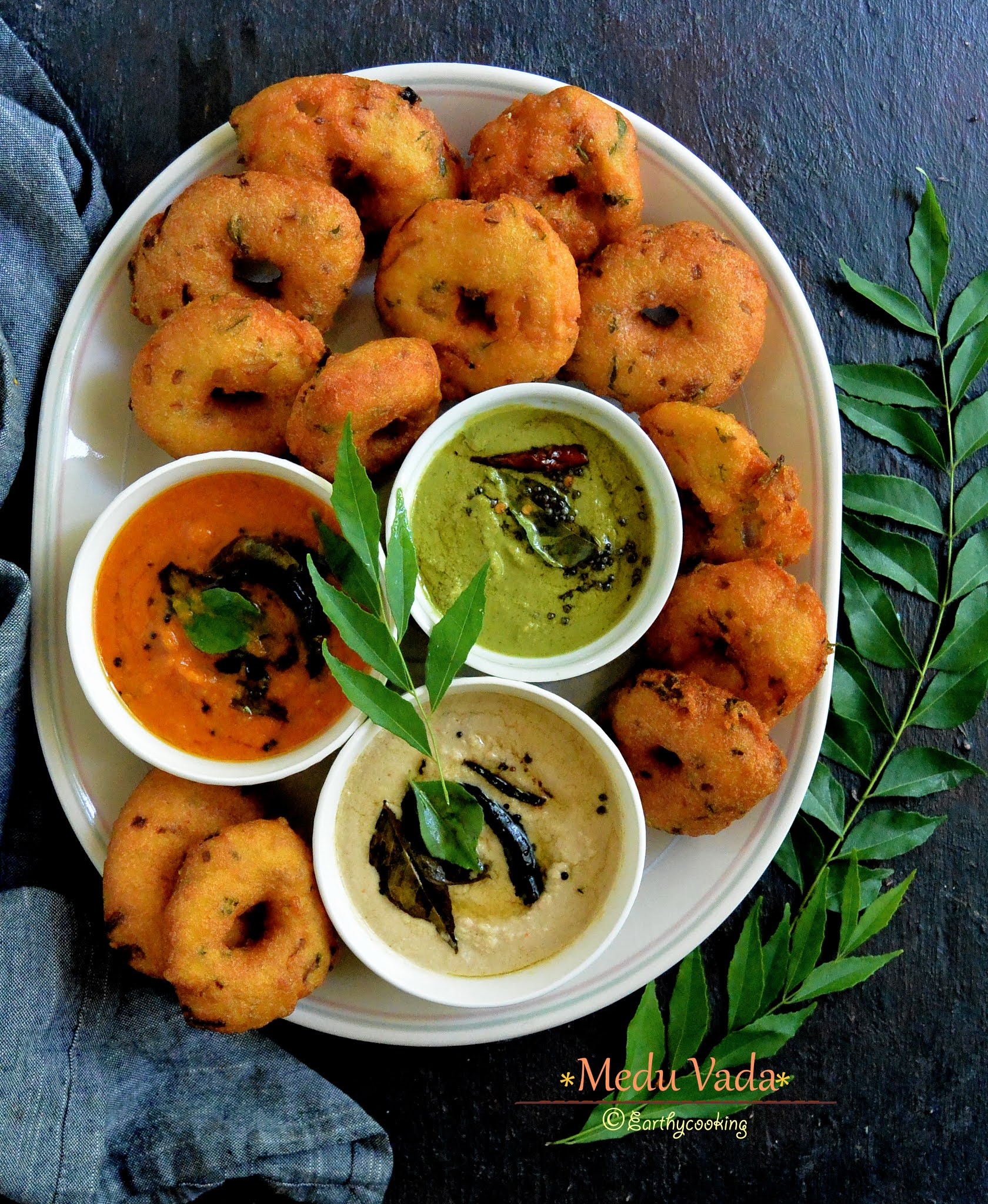 Earthycooking : Medu Vada/Sambar Vada