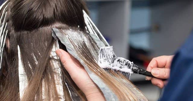 How to apply hair colour at home - Onchup