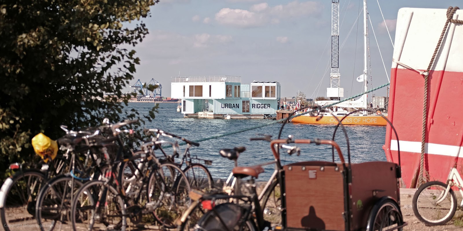 Shipping Container Homes & Buildings: Floating Shipping Container Home ...