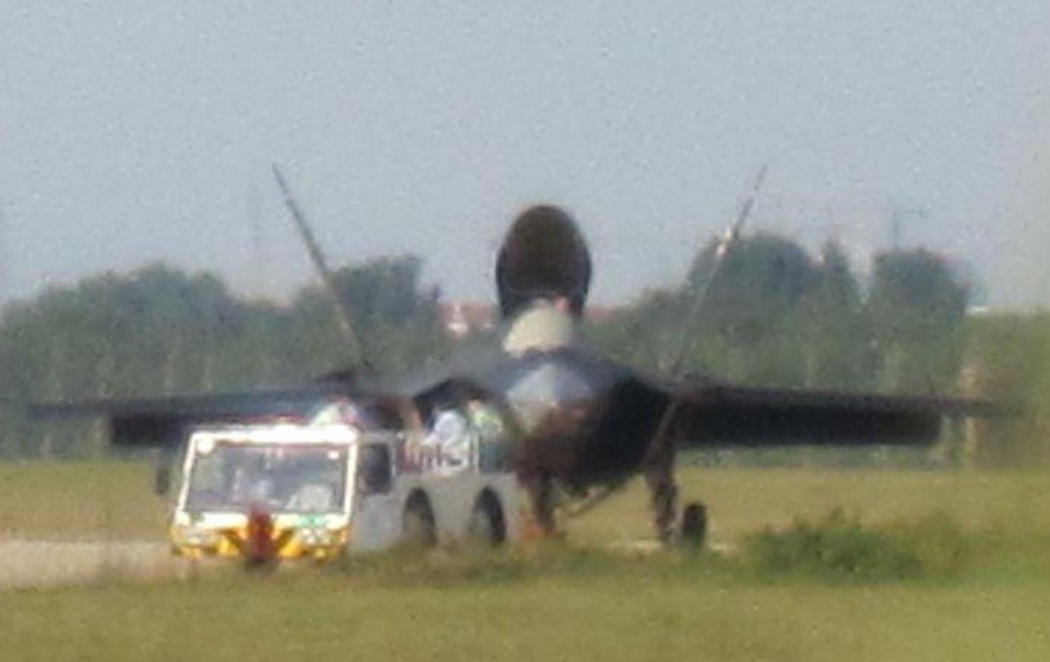 SAC FC-31 Stealth Fighter: News & Discussions | Page 17 | Pakistan Defence