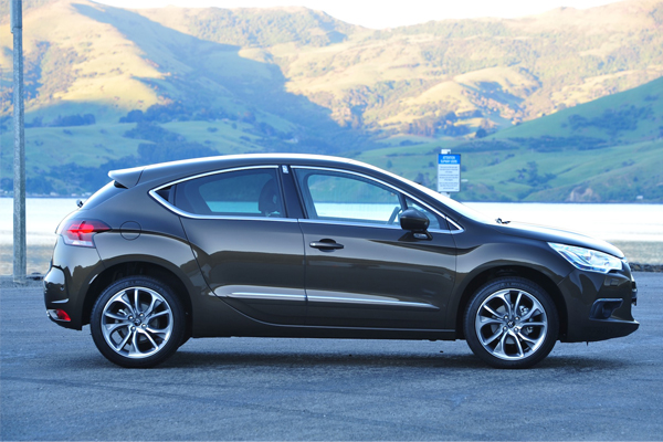 2012 Citroen DS4 | Automotive Sport