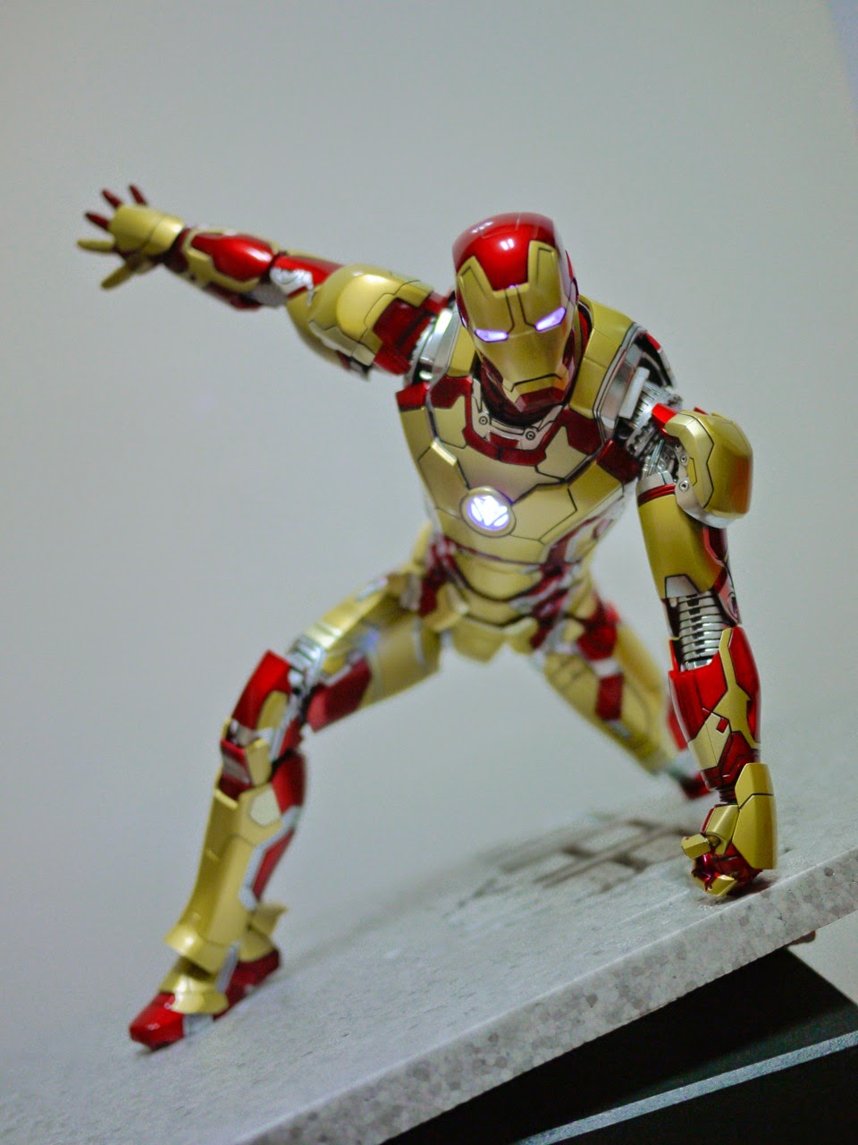 Alteregoistic - Toy Blogger: Announcing the Arrival of Mark XLII ... ...