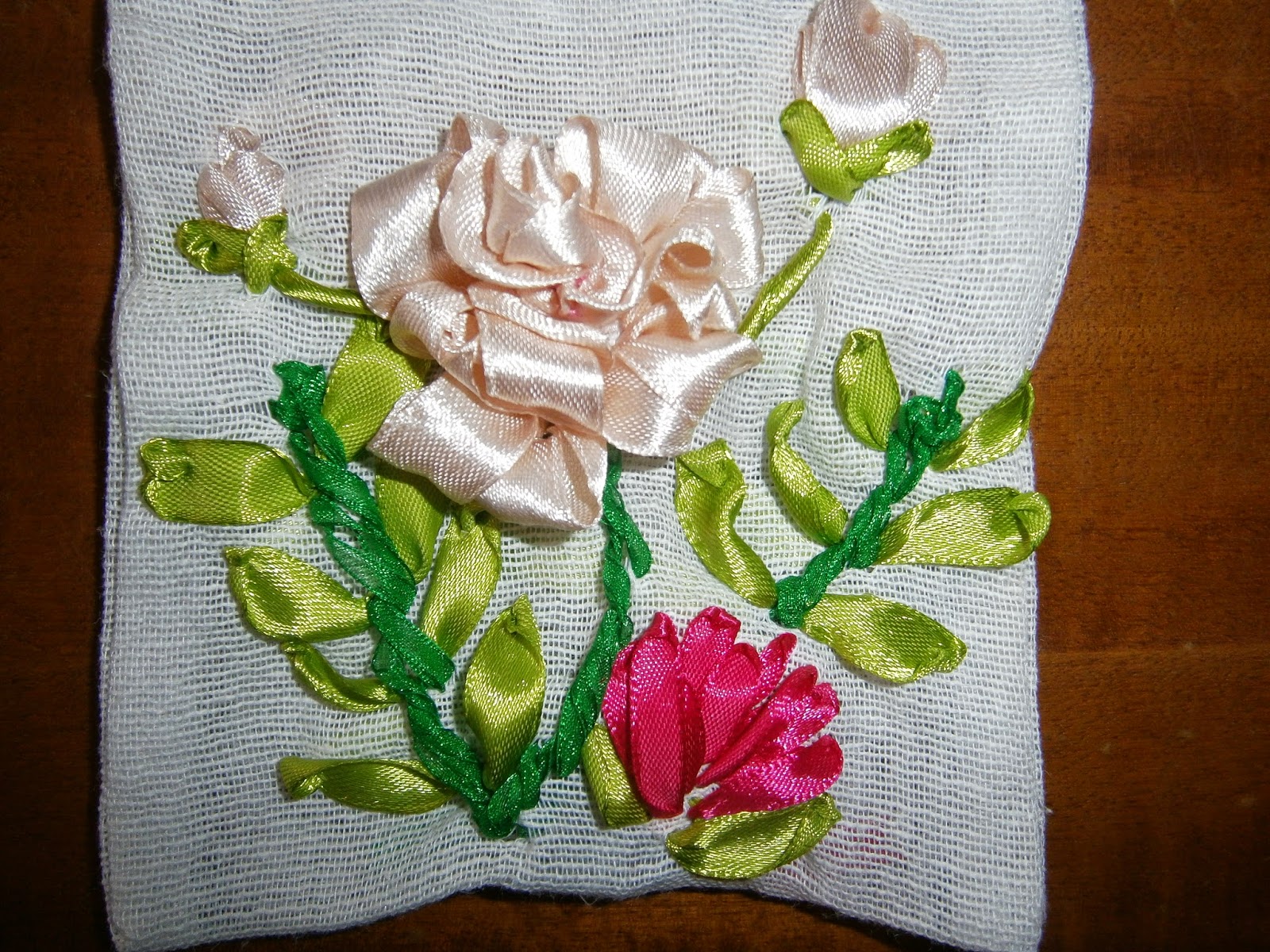 Lia B. Creations: Embossed roses