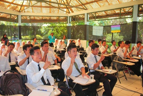 Daftar Universitas Kelas Karyawan di Bandung - Biologizone Daftar Universitas Kelas Karyawan di Bandung - Biologizone