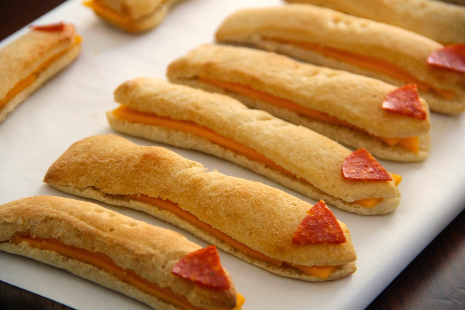 Coast With Me: Witches Finger Sandwiches & Witches Hat Cookies