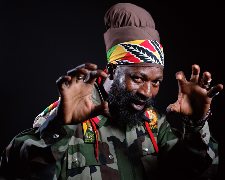 "Biografias De Cantantes": Capleton