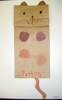 Tippytoe Crafts: Jaguar Puppets