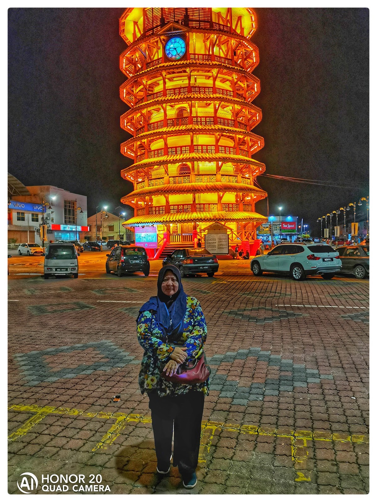 Tertunailah Hasrat Di Hati: MENARA CONDONG TELUK INTAN PERAK