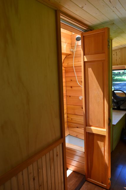 teeny tiny living: This BUS Can be YOURS!