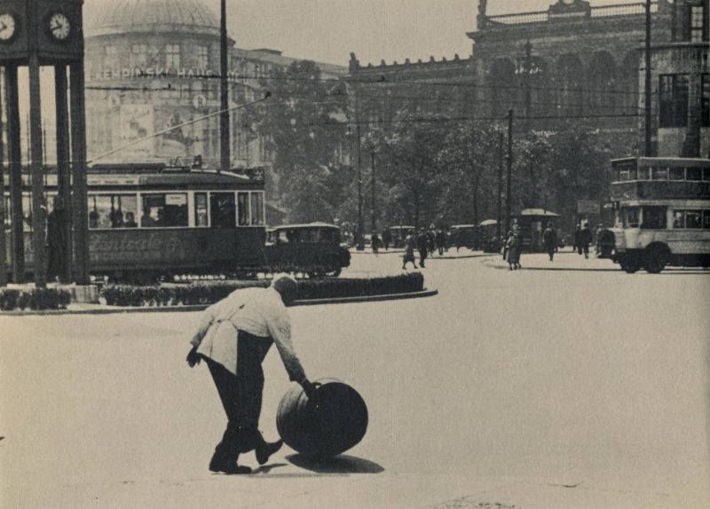 Street Scenes of Berlin During the 1920s Through Amazing Photos ...