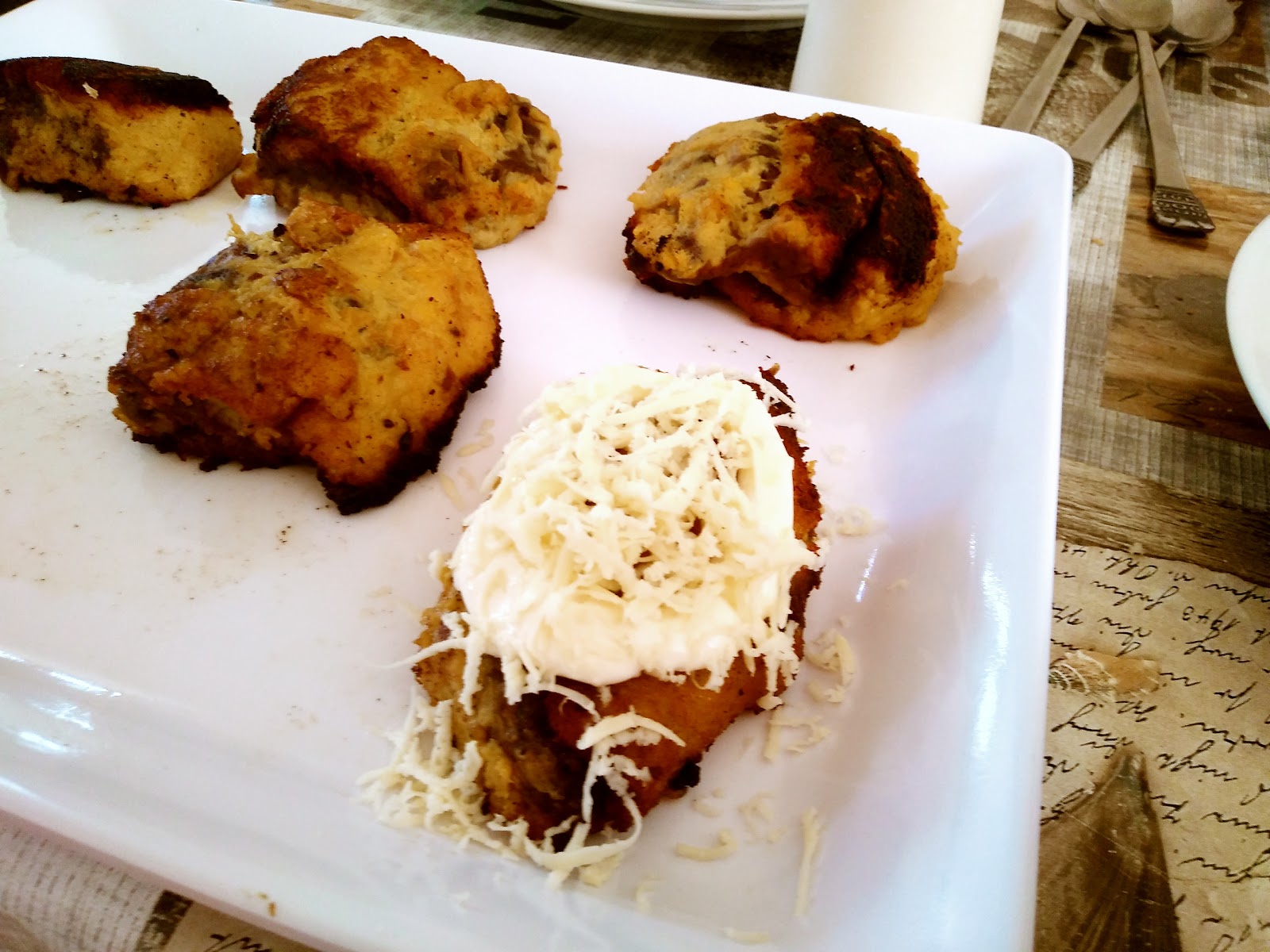 El viaje culinario de Emelina: Mogo mogo