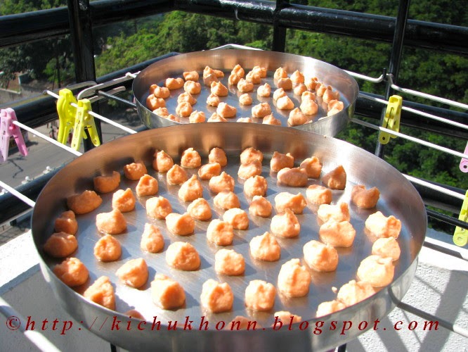 Kitchene Kichukhonn : Bori / Wadi / Mungaudi / Sundried Lentil Dumplings