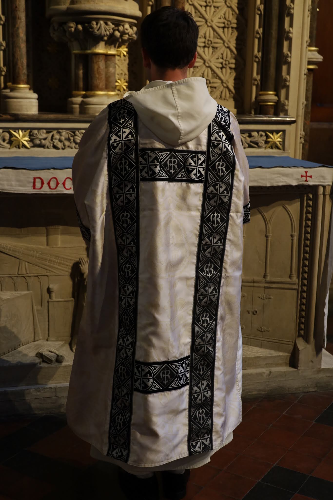 New Liturgical Movement: Beautiful New Vestments for the Dominican Order