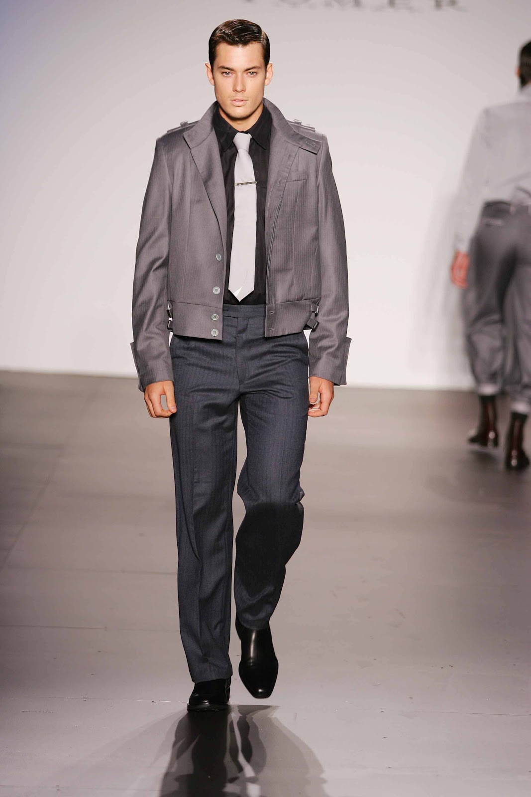 Travel High Class Fashion | Celebrity Fashion Buzz