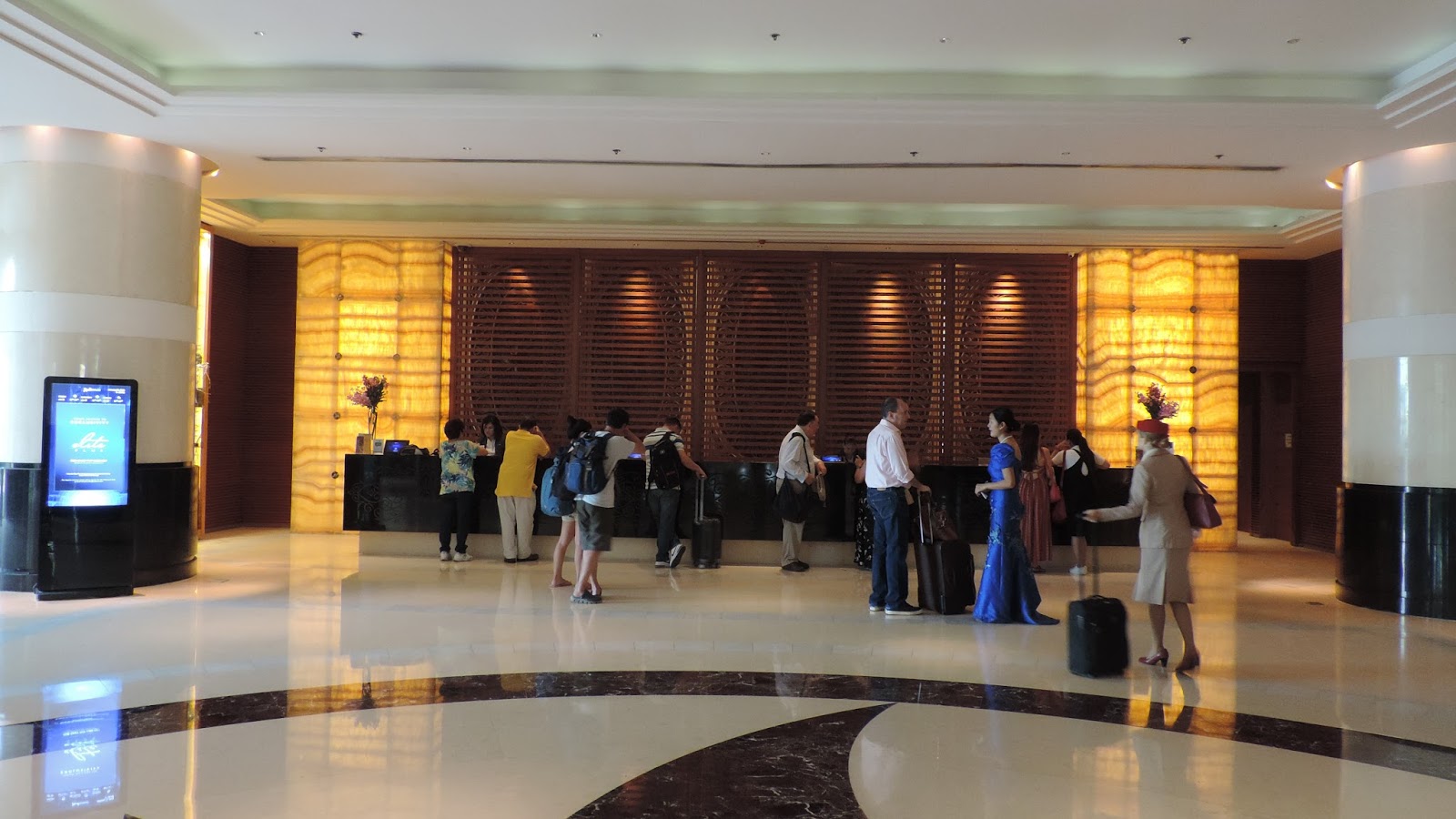 Review: Radisson BLU Cebu Twin Business Class Room