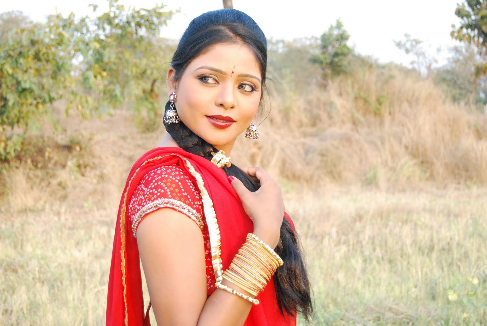 Priya Sharma The Delite Of The directors: Priya Sharma The Bhojpuri Star