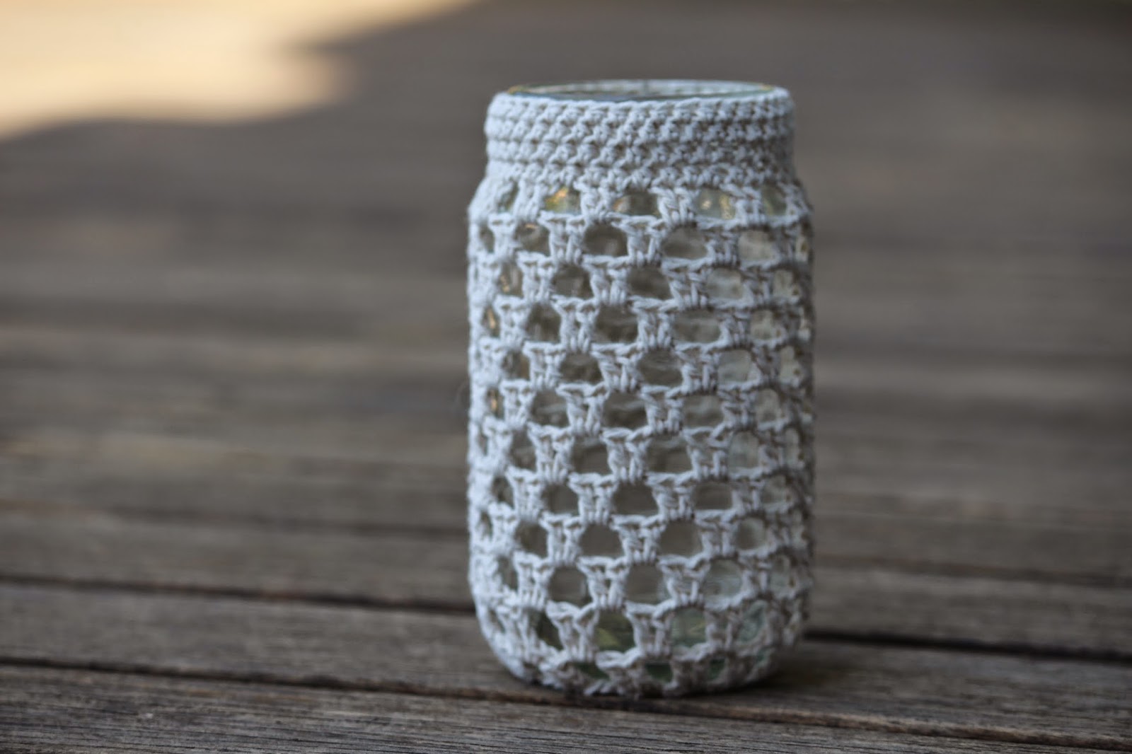 edward and lilly: crochet jar cosy pattern
