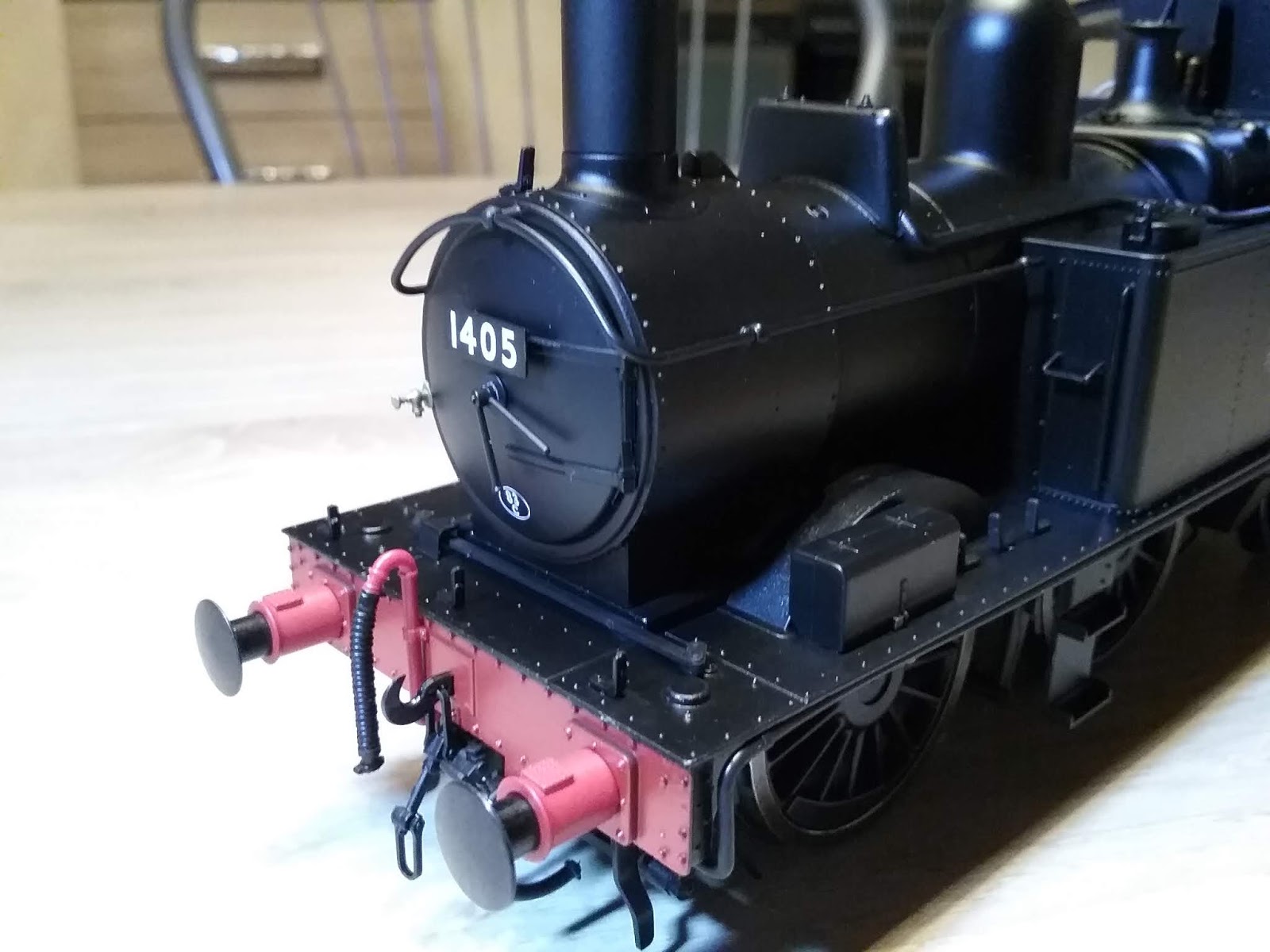 Un petit coin d'Alsace en Belgique : La Class 14xx 0-4-2 BR 1405 Dapol en O