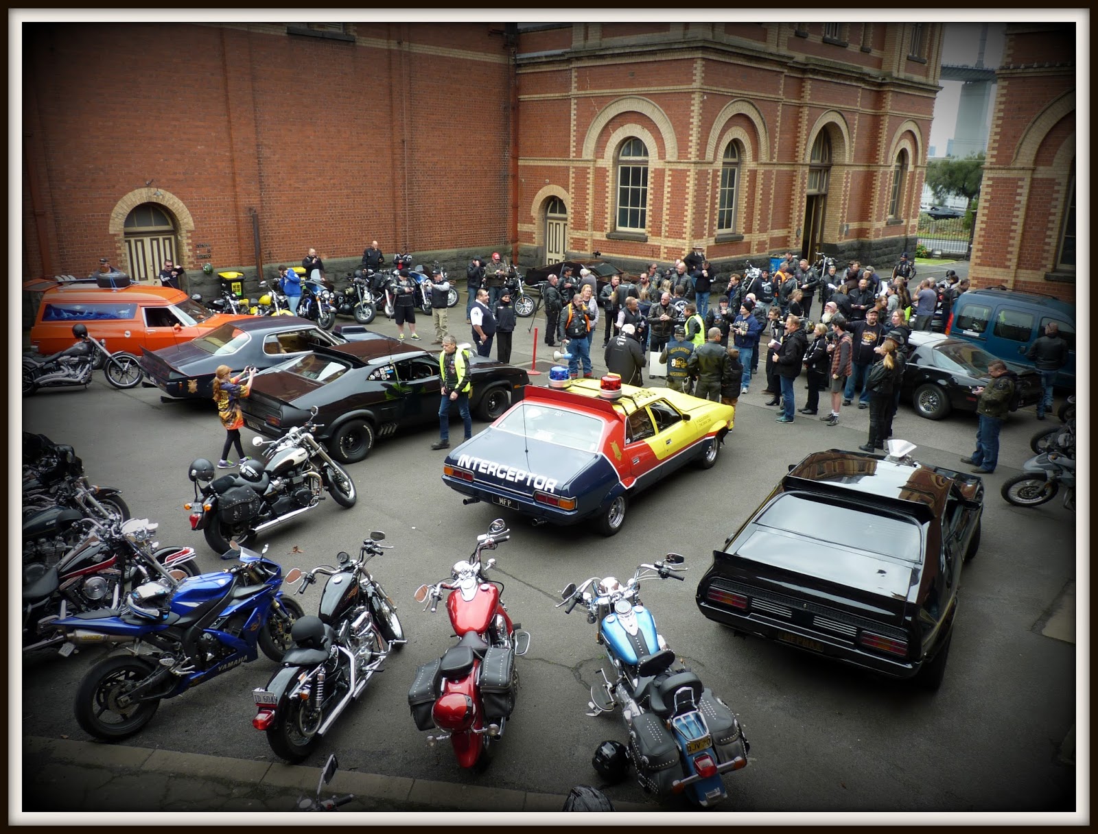 Southern Cross Rebels: MAD MAX - TOECUTTER RIDE