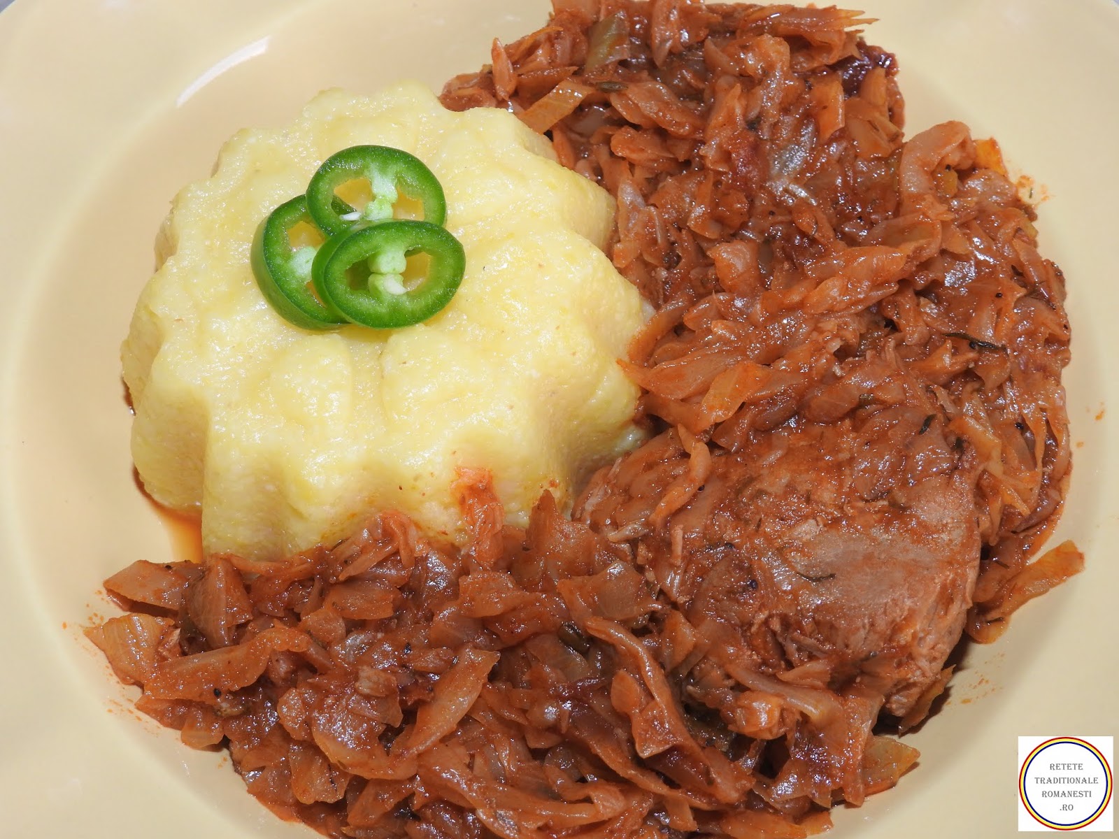 Varza dulce cu porc reteta | Retetetraditionaleromanesti.ro