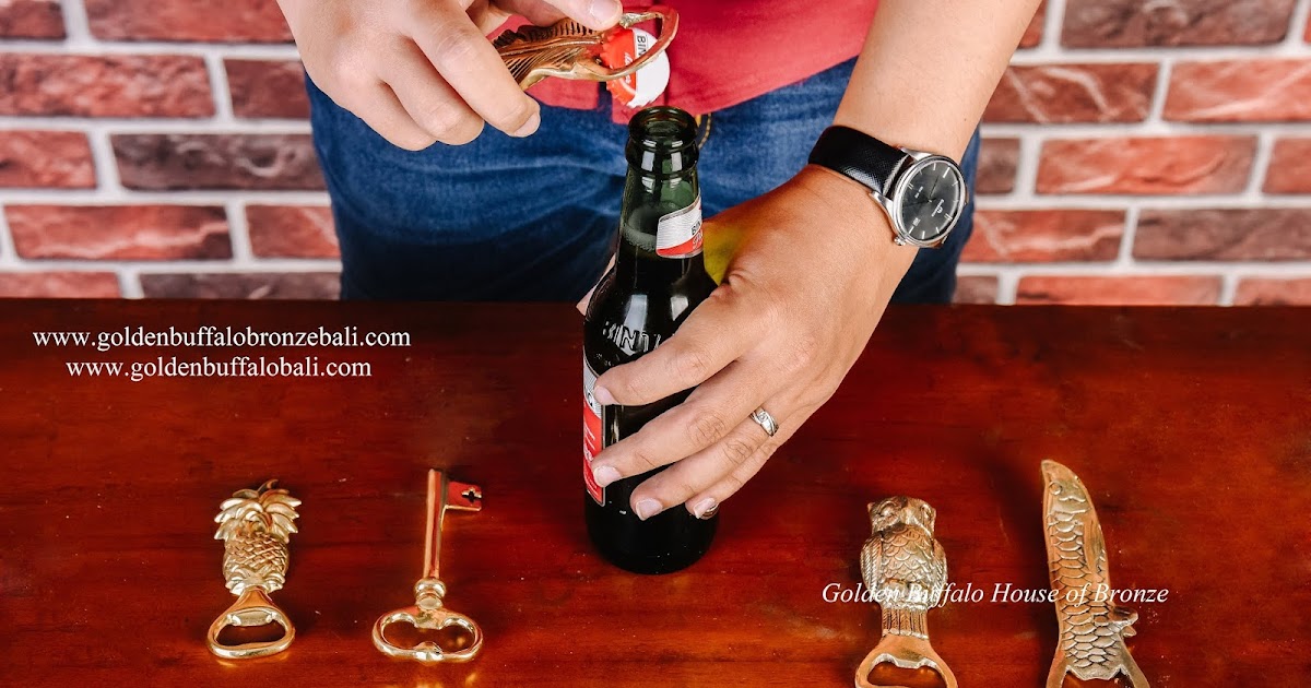 BOOTLE OPENER - Golden Buffalo