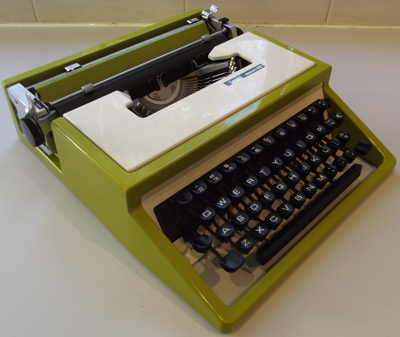 oz.Typewriter: Rainbow of Portable Typewriters over the Dora Baltea