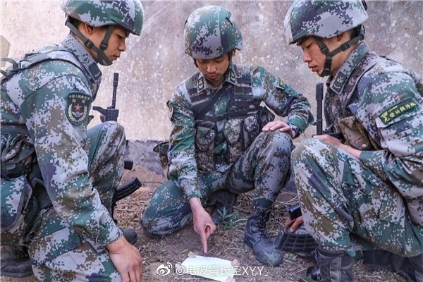 China Defense Blog: PLA's new BDU, a first look