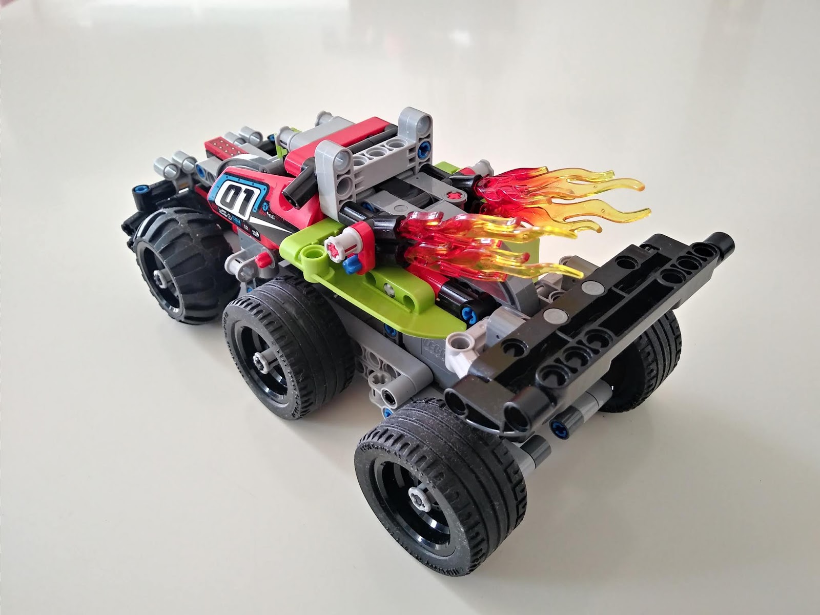 LEGO®TECHNIC BUMMS! 42073 & ZACK! 42072