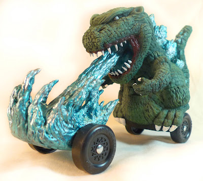 LUDstuff!: SCULPTURE: "Godzilla Car"