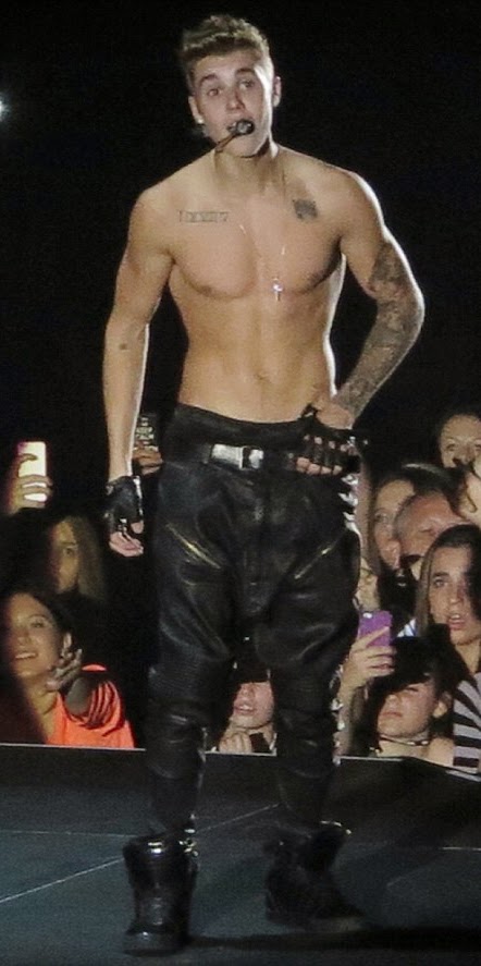 robert intre vis si realitate: Justin Bieber cele mai noi poze in Australia