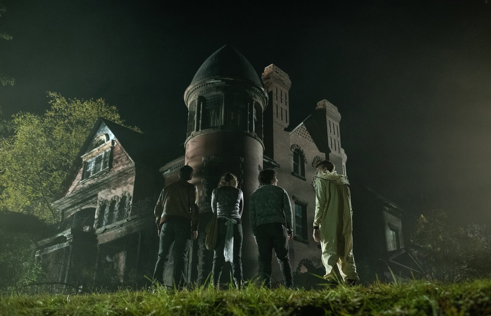 Recensione: Scary stories to tell in the dark, il libro di Alvin ...